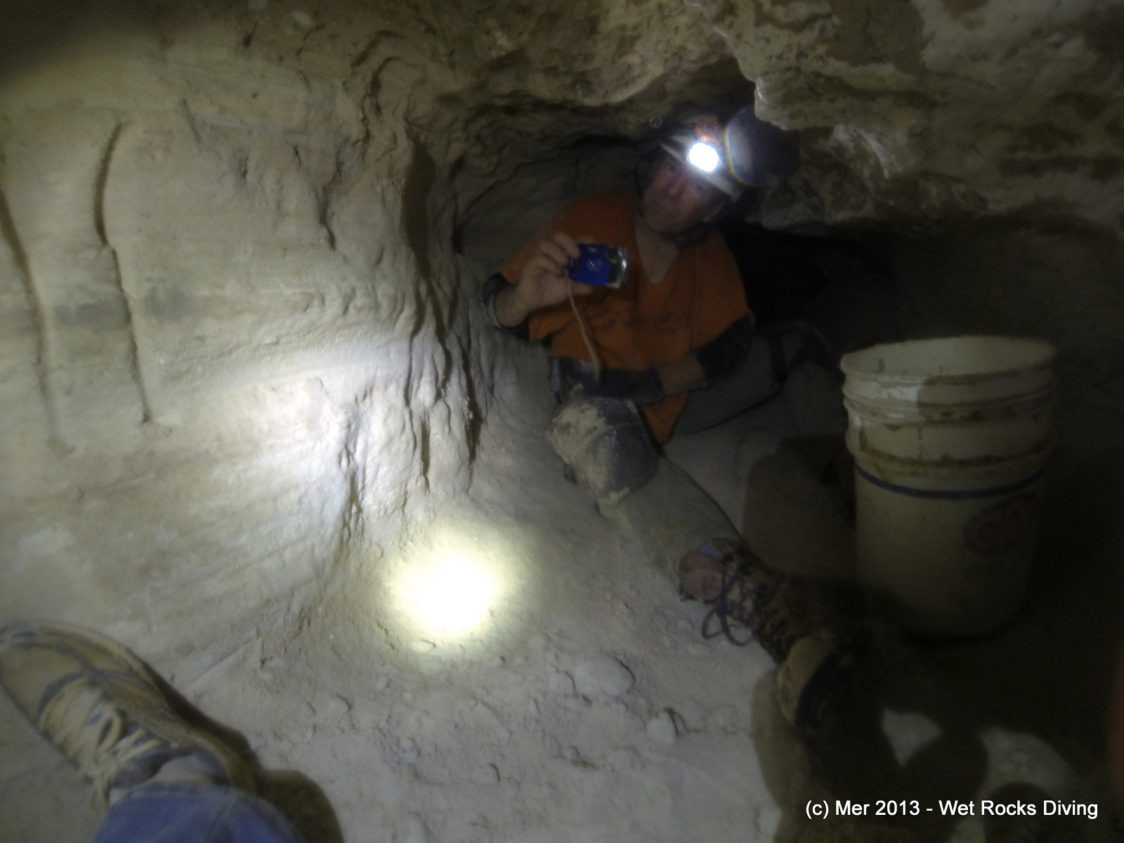 Warren Cave | Wet Rocks Diving